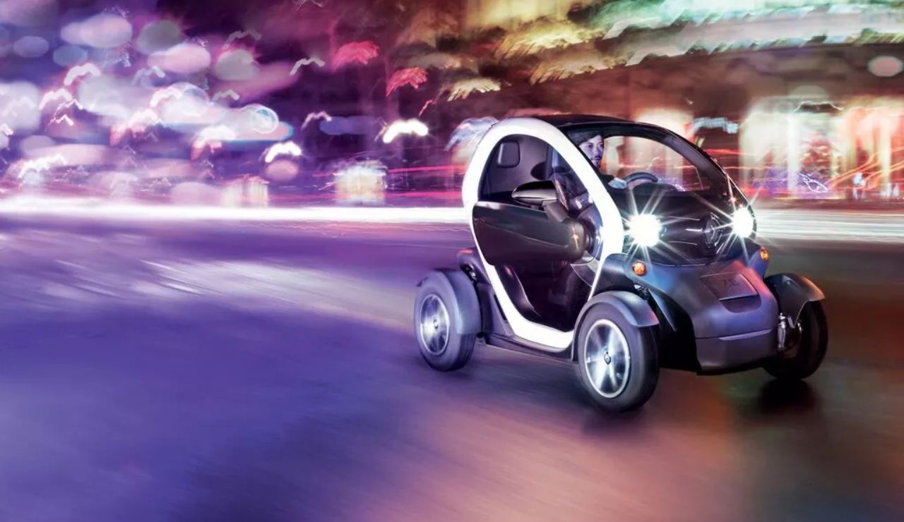 Renault Twizy a meno di 8.000€, l'unica con rottamazione moto e scooter