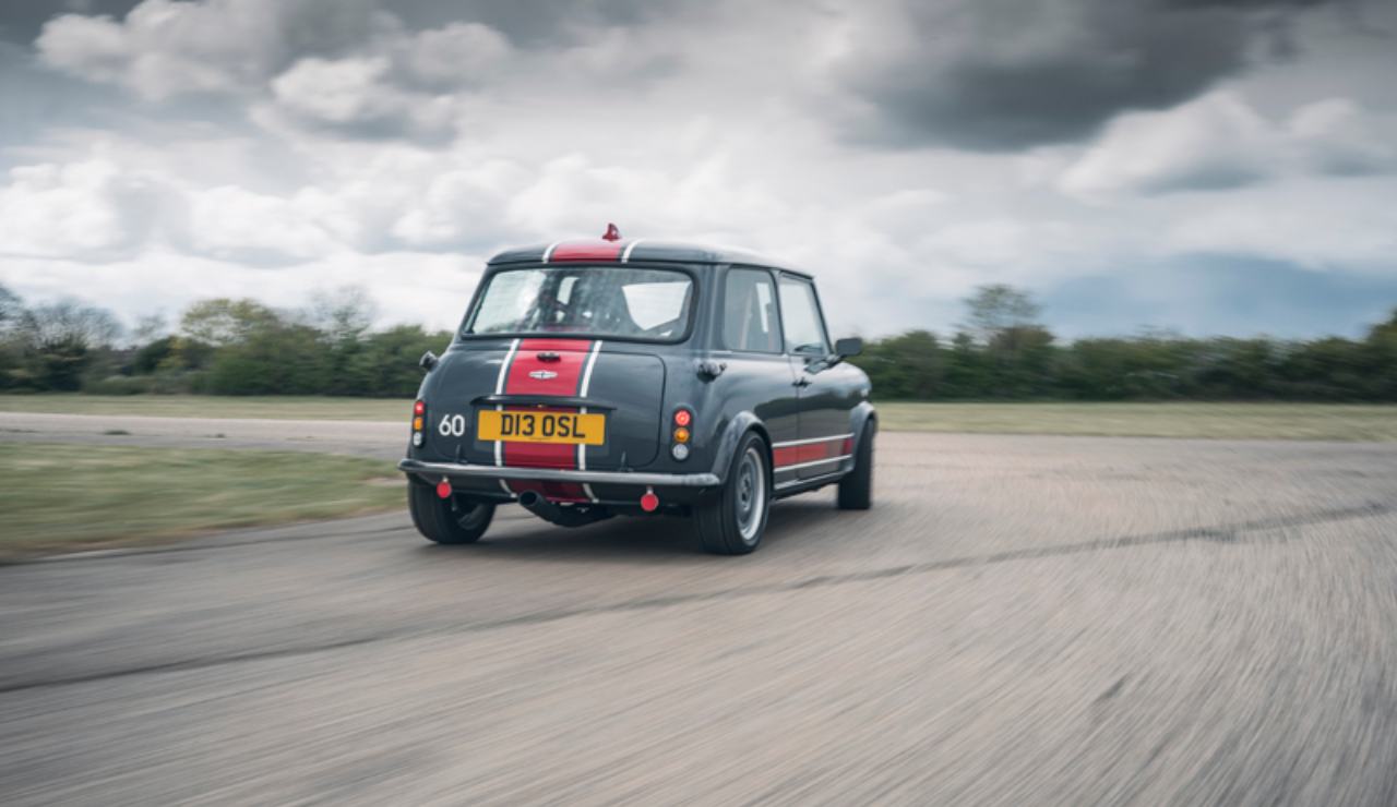 Una "vecchia" Mini più potente della Fiat Uno Turbo - FOTO