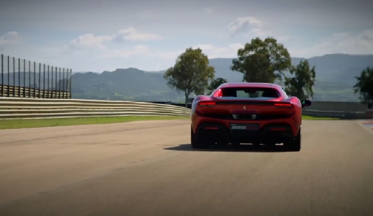 La Ferrari 296 GTB plug-in hybrid: la “berlinetta più compatta del ...