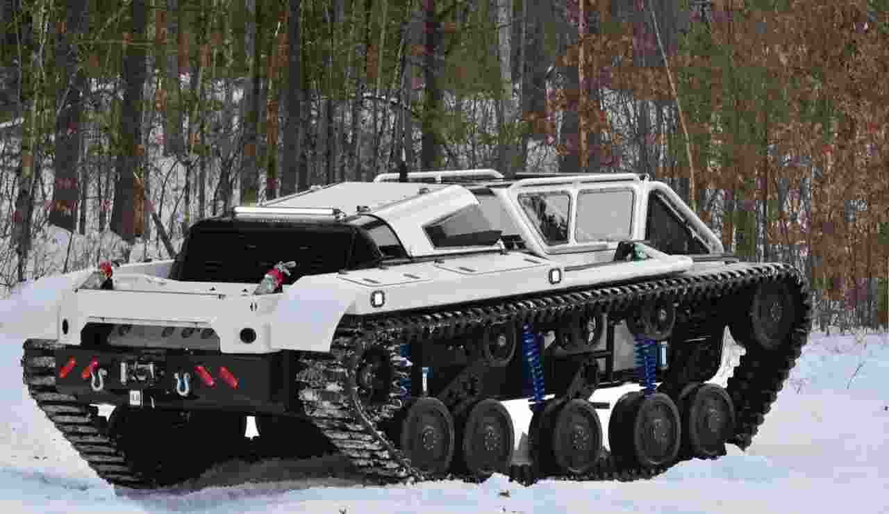 Ripsaw EV2 Luxury Tank: il carrarmato civile con prestazioni da supercar
