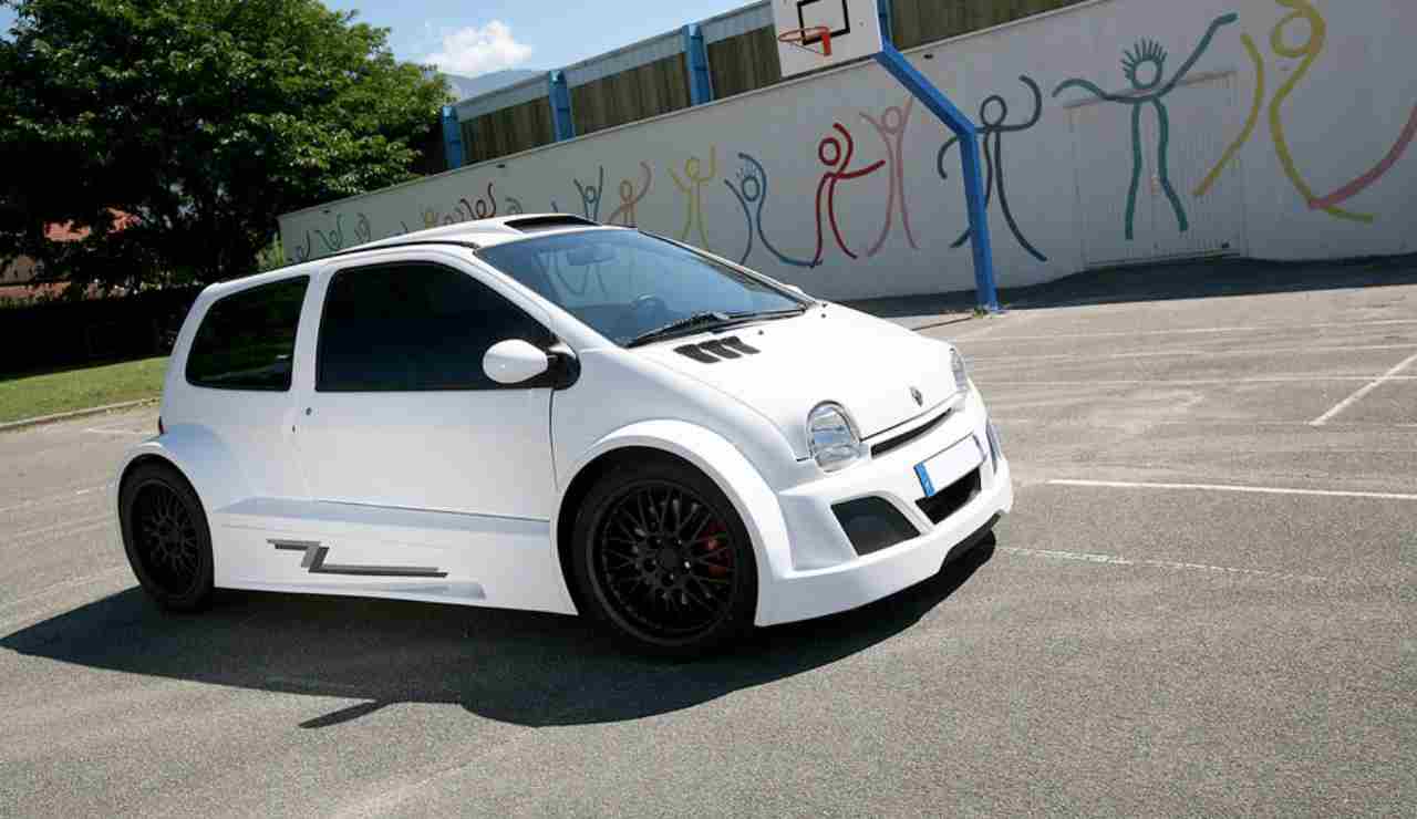 La super Twingo Lazareth è mostruosa: 200 cavalli al posteriore | Foto