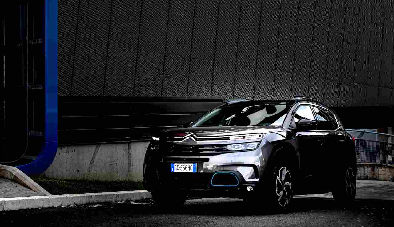 Citroen spinge sull'ibrido: C5 Aircross è il SUV più tecnologico d'Europa
