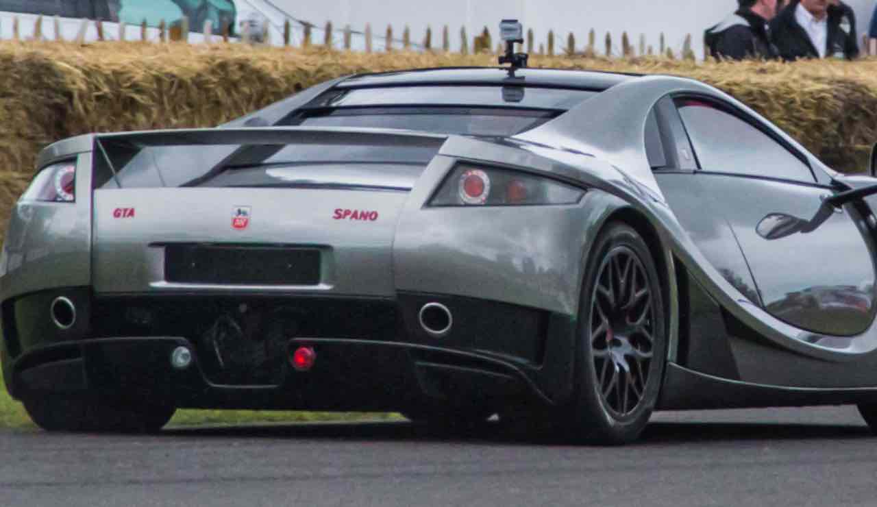 Spano, la Veyron spagnola in edizione limitata da oltre 350 km/h - Foto