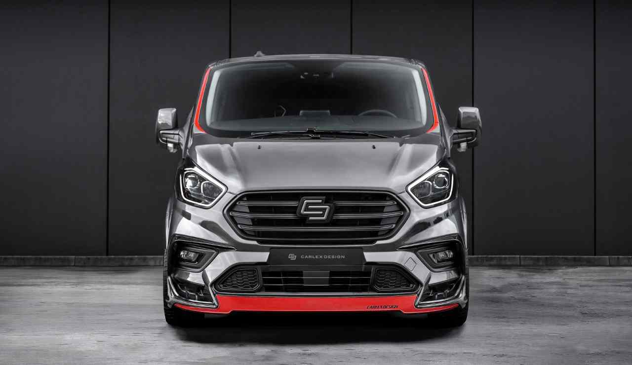 Ford Transit Custom X Special Edition, il furgone che diventa supercar ...