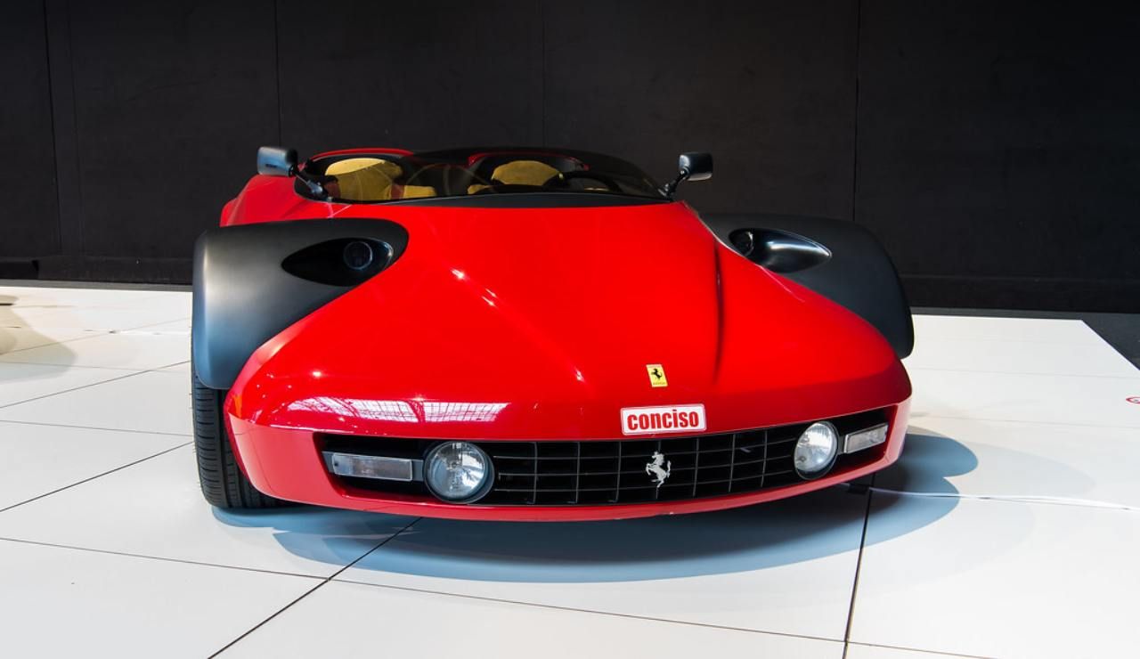 Ferrari 328 Conciso: la Rossa da favola senza sportelli | Ecco perché ...