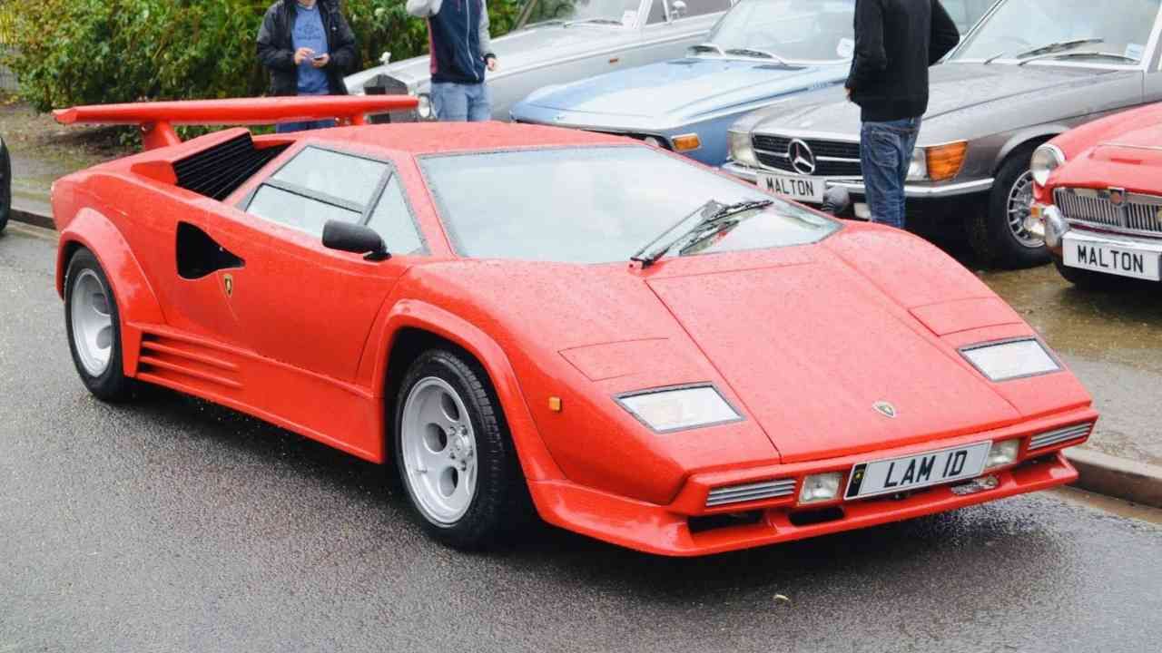 Comprare una "Lamborghini Countach" al prezzo di una 500 Abarth è ...