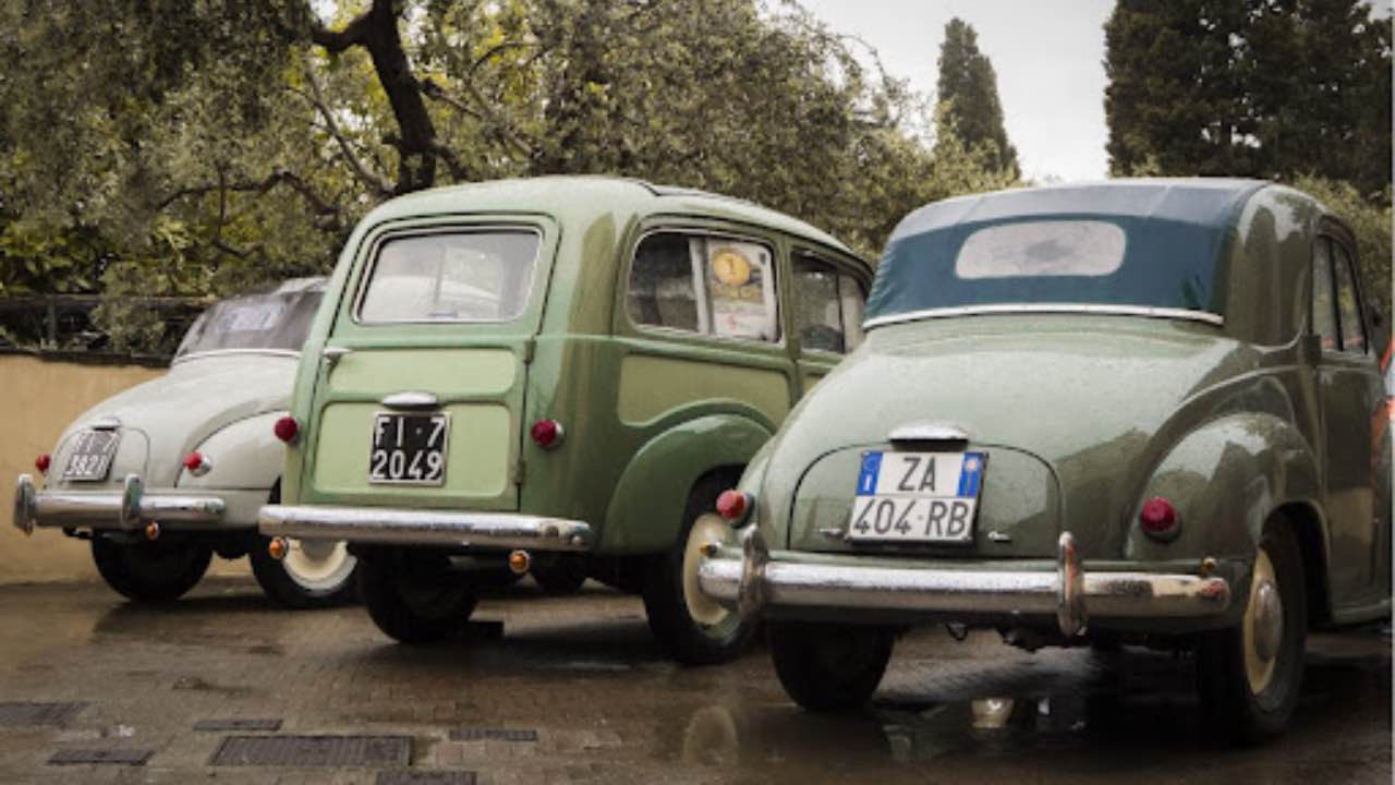 Targhe auto: sapete perché alcune sono quadrate? Scopriamo il mistero ...