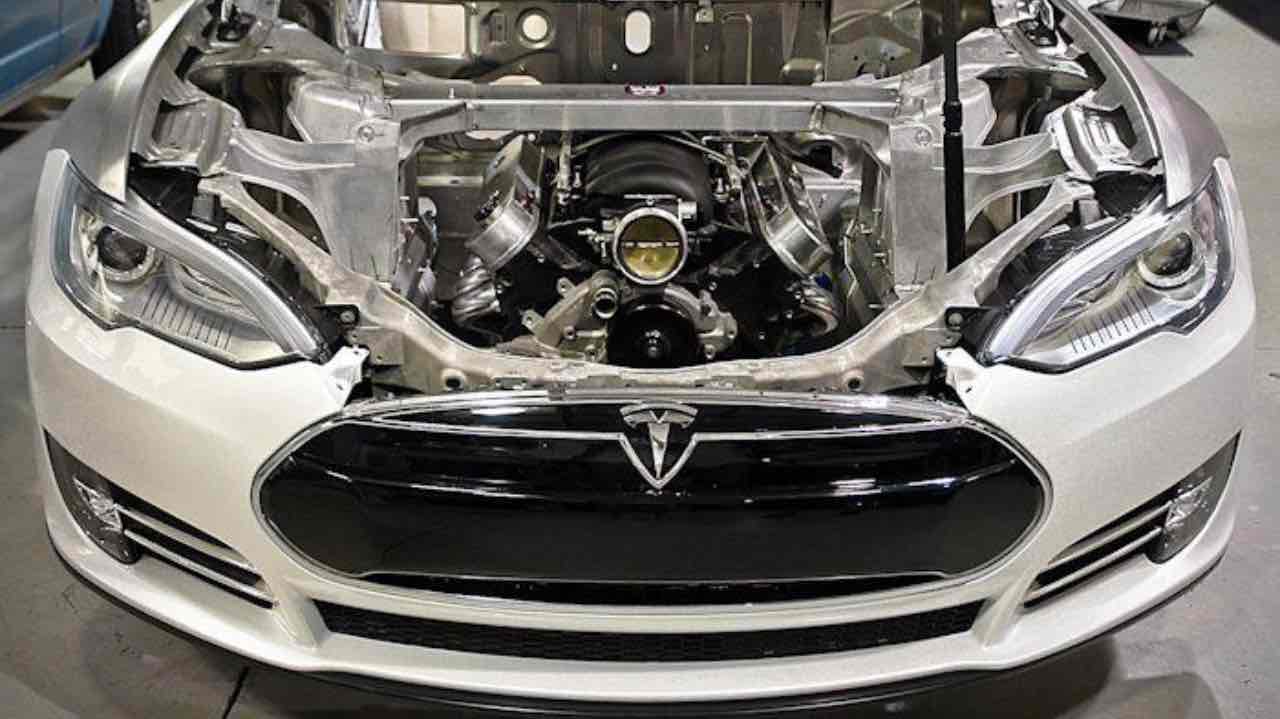 La Batmobile diventa elettrica grazie ad una Tesla | Un'auto così non ...
