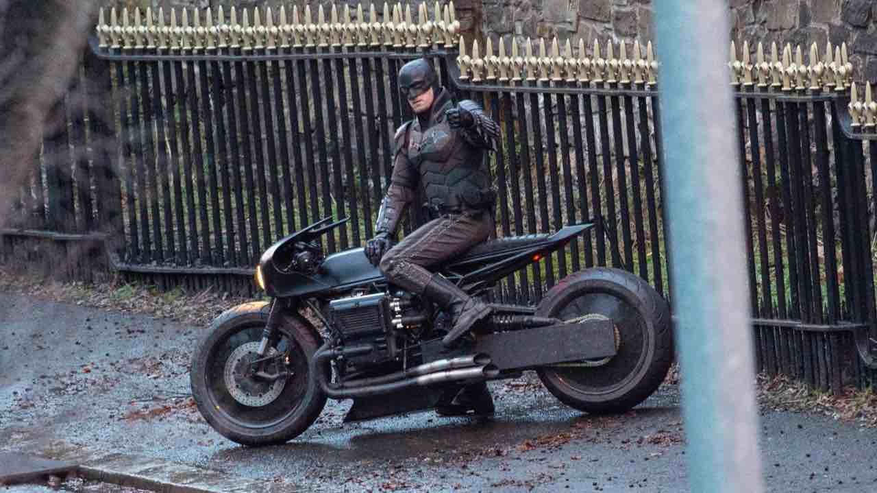 Se Batman andasse in moto, di certo sceglierebbe questa Bmw ...